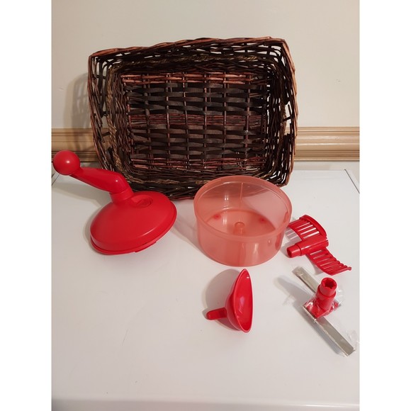 Tupperware | Kitchen | Tupperware Quick Chef Red Food Processor Chopper ...